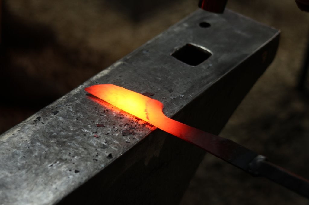 Bladesmithing Basics for Complete Beginners – Black Dragon Forge